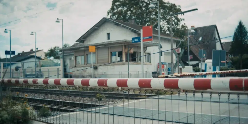 Bahnsinn Riedbahn – Siebenteilige Doku-Serie der Deutschen Bahn - TBA ...